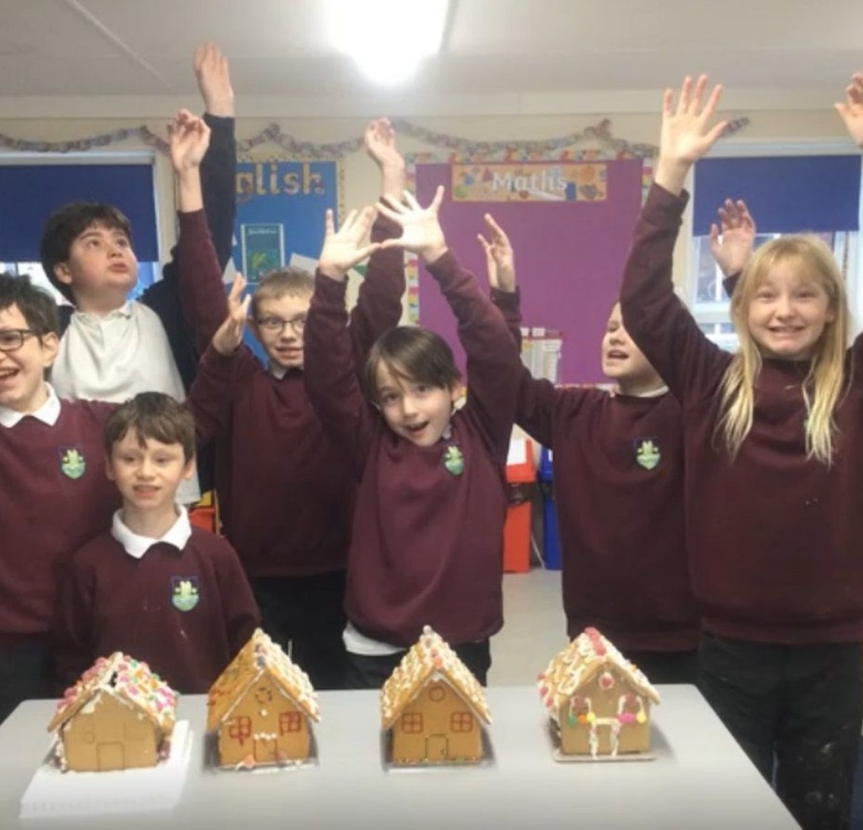 The Castle School - Wishing you all a very Merry Christmas